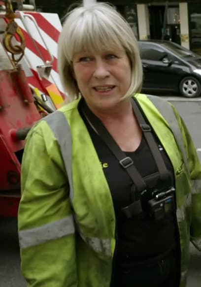 Watch Trucking Hell S07:E18 - Episode 18 - Free TV Shows | Tubi