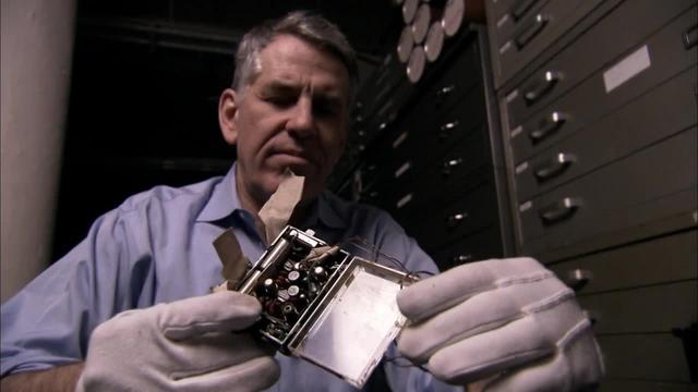 Watch Mysteries at the Museum S02:E21 - Roulette Computer and More ...