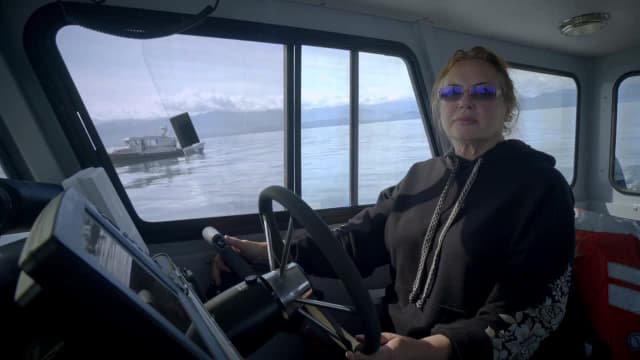 Watch The Alaska Triangle S01:E03 - The Alaskan Loch Ness Monster ...