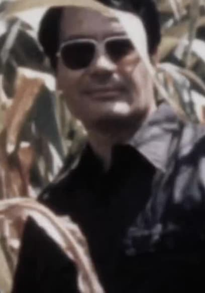 Watch Murderous Minds S01:E10 - Jonestown Massacre: Jim Jones ...