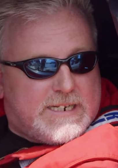 Watch Grudge Race S01:E02 - The Pope vs. Zombie Wagon - Free TV Shows ...