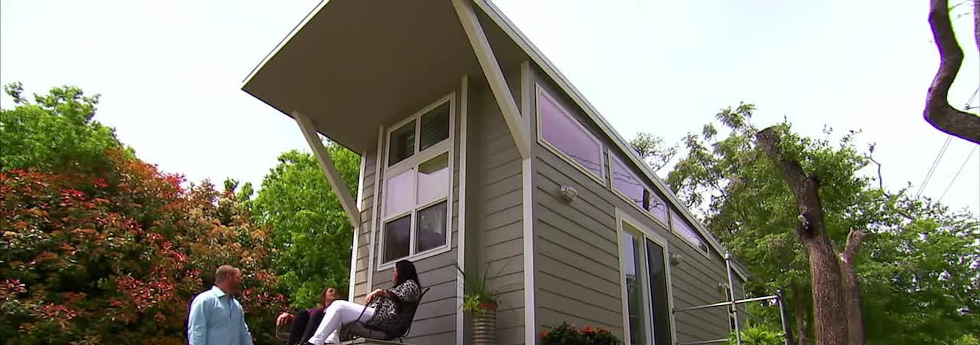 Watch Tiny House Hunters S03:E17 - Going Tiny in Austin, TX - Free TV ...