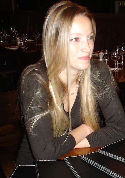 Watch Dinner Date S01:E22 - Episode 22 - Free TV Shows | Tubi